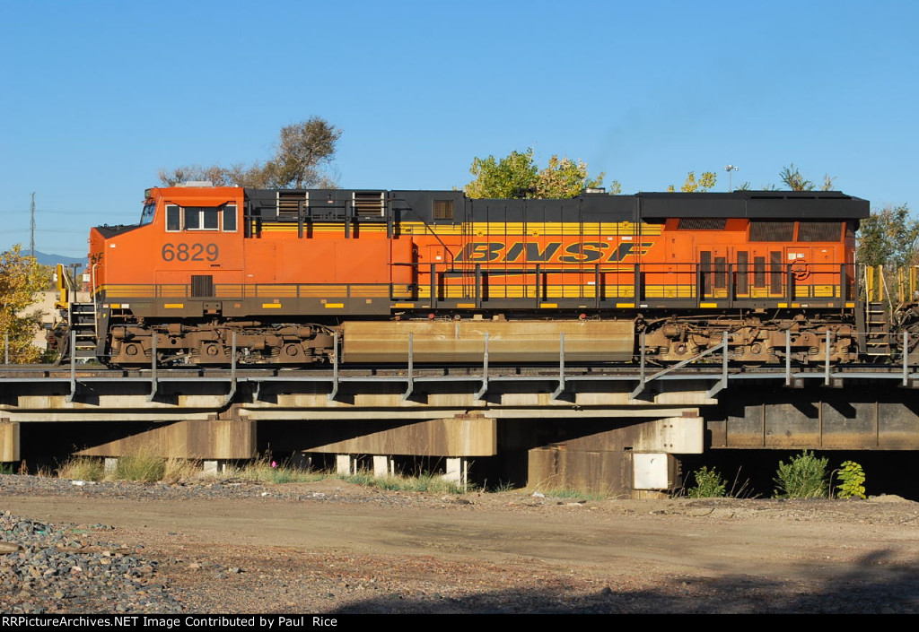 BNSF 6829